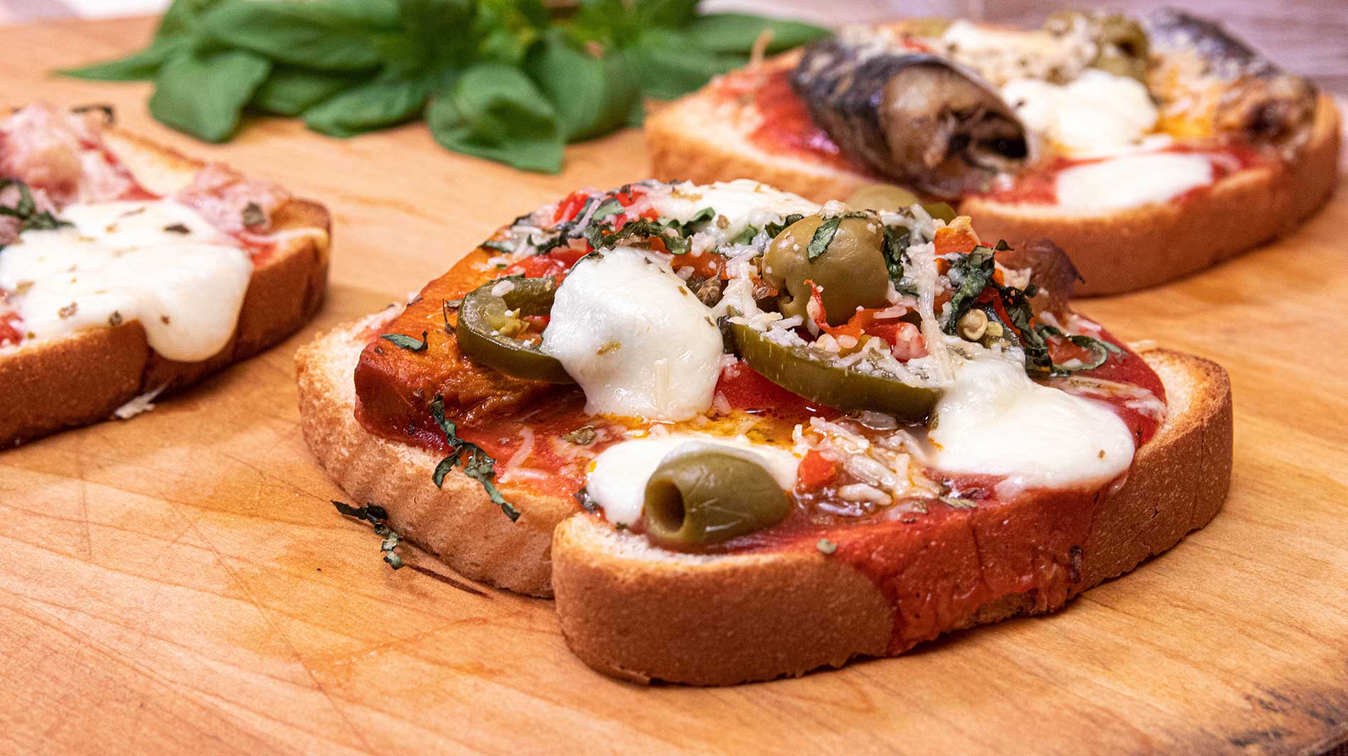 Homemade Pizzas - Chef Pepín